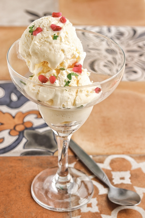 Helado de chile en nogada receta con fruta queso fresco y nuez