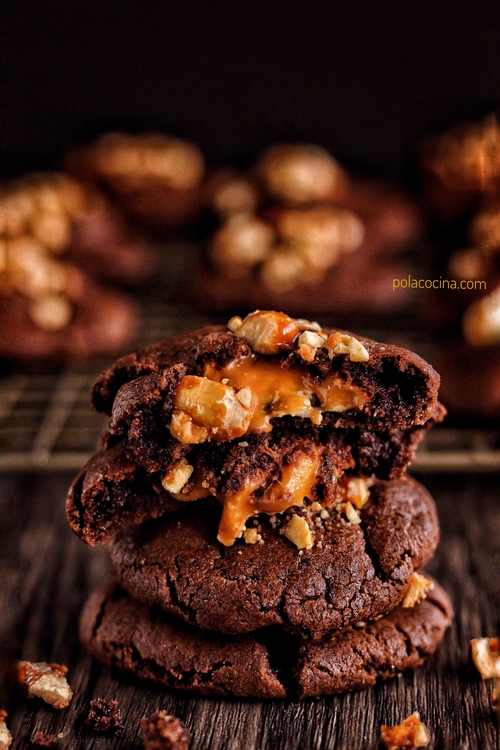 Cookies de chocolate con caramelo y cacahuate receta